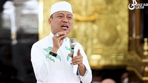Profil Ustaz Das Ad Latif Bangun Masjid Hj Sitti Mang Bentuk Ungkapan