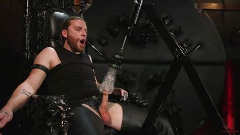 Sebastian Keys Master Avery Van Darkholme Kieron Ryan In Two Guys Getting Punished In