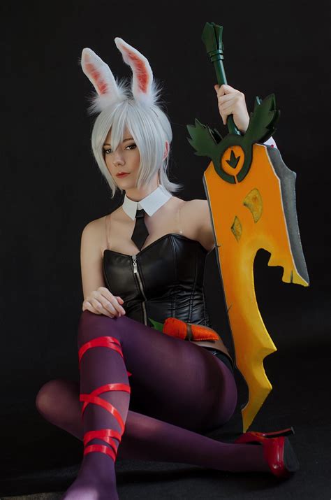 Best Battle Bunny Riven Images On Pholder Rivenmains Lo L Fan Art And Leagueoflegends