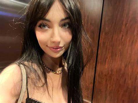 M͜͡a͜͡r͜͡ 🏹 On Twitter Elevator Selfie Hiiiii