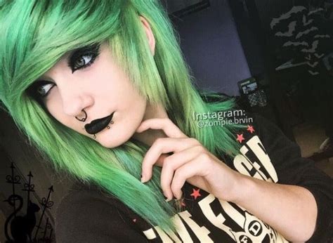 Pin By Rosalie Tozer On Hairstyles Scene Hair Emo Scene Hair Cute Emo Girls