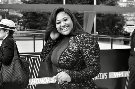 Jazmine Sullivan Shows Off Amazing 50 Lb Weight Loss In Support Of Moms Cancer Blackdoctor