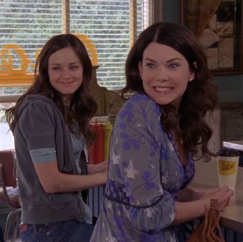 Rory Rorygilmore Alexisbledel Lorelai Lorelaigilmore Laurengraham Gilmore Gilmoregirls