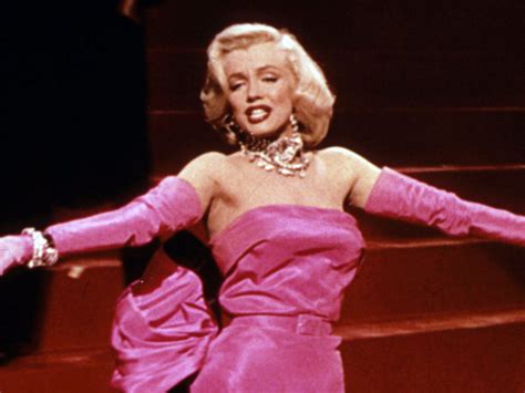 Marilyn Monroes Best Fashion Moments Of All Time