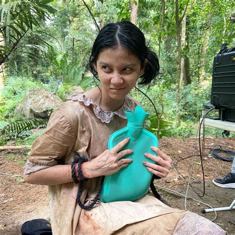 Keseruan Gisellma Firmansyah Di Balik Layar Film Sewu Dino