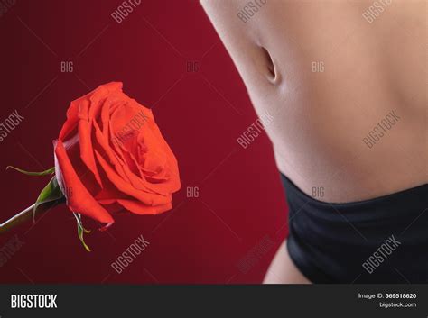 Belly Button Female Hair
