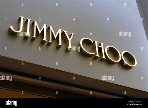 Firenze Toscana Italia 27th De Septiembre De 2021 Letrero De La Tienda Jimmy Choo Colgando