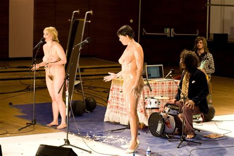 Singers Nude On Stage 79 Photo