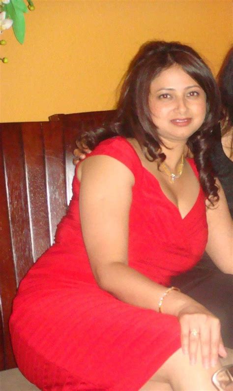 Aunty Dengulata Hot Spicy Sexy Desi Spicy Hot Bhabi Sizzling Desi