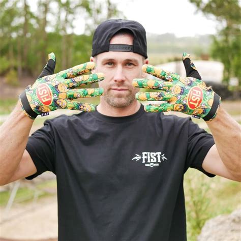 Fist Pineapple Rush モトクロスインターナショナル