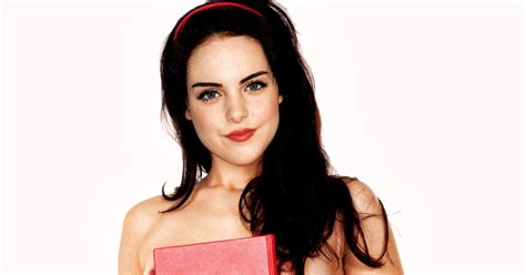 Fake Elizabeth Gillies Desnuda Scientist Fakes