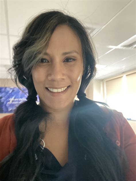 39 F Filipina Milf Just Saying Hi Rcougarsandmilfssfw