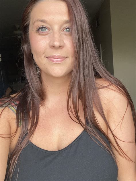 33 Moms Night Out R Selfie