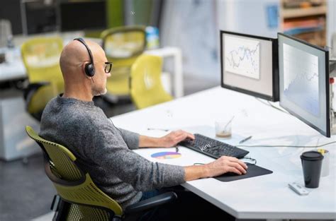 A Comprehensive Guide To Landing And Excelling In A QA Tester