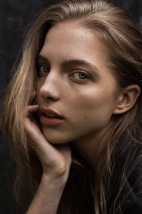 Emma OMG Model Management Fashion Photography Portrait Black