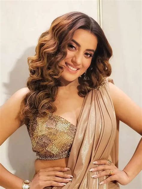 Bhojpuri Actress Akshara Singh Approved Stylish Sarees TrendRadars India