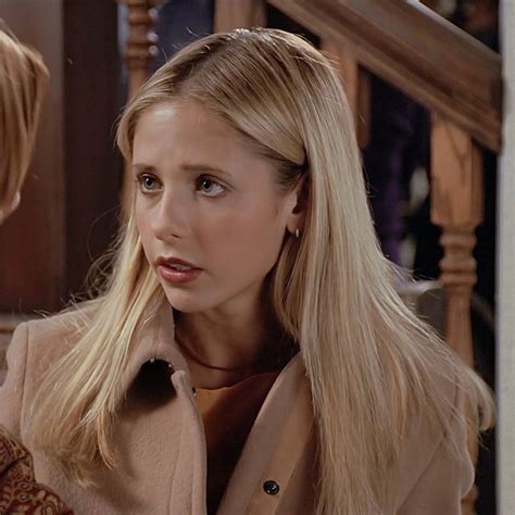 Pin By Lee Lou On Buffy Summers Buffy The Vampire Slayer Sarah Michelle Gellar Buffy Flippy Hair