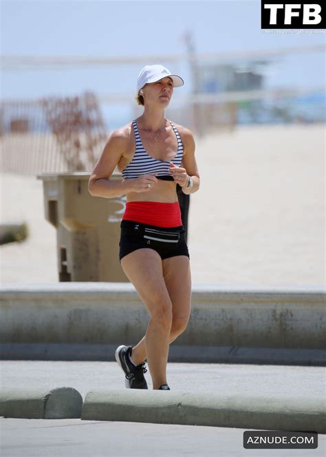 Claire Danes Sexy Seen Flaunting Her Hot Figure Wearing Shorts In Los Angeles Aznude