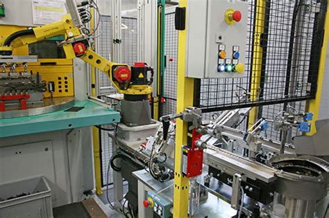 Robotics In Injection Moulding RNA Automation