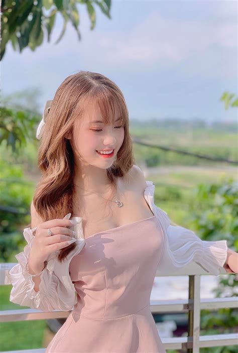 30 Ảnh Gái Xinh Mặc Váy Ngắn Khoe Đùi Gợi Cảm And Quyến Rũ