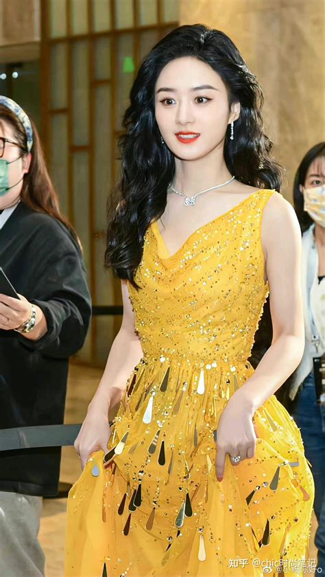 微博视界大会红毯秀女明星们争奇斗艳你pick谁的造型呢 知乎