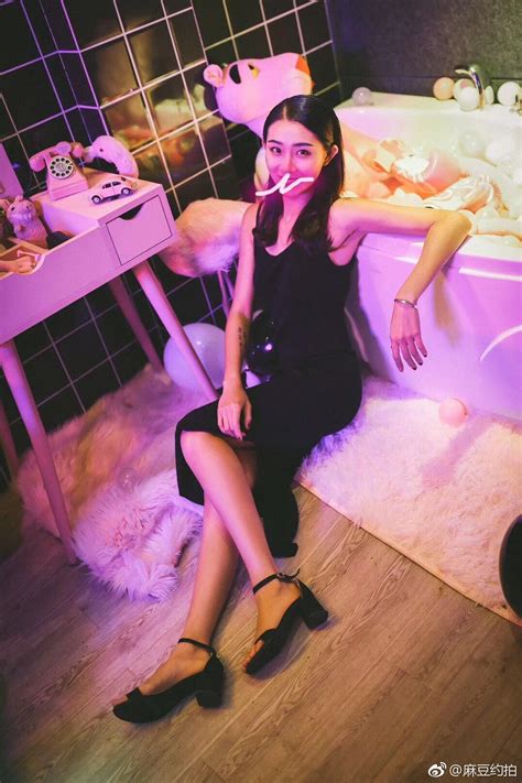 美女麻豆约拍可尝试各种风格 拒绝私房 镜头感强 身高170 体重 麻豆 镜头感 摄影师 新浪新闻