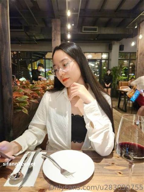 女大学生 视频分类 香港椒乳网红 mely 眼镜婊与男友居家性爱啪啪私拍 28V5 7G度盘 懒人部落