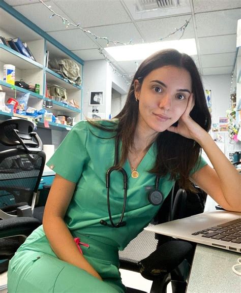 Chat With Ballbusting Doctor Female