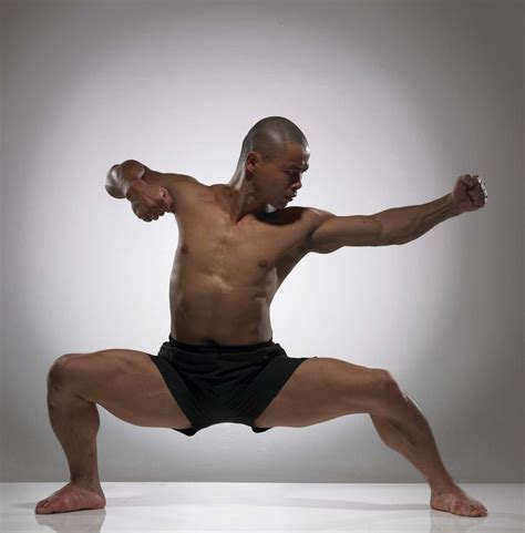 Pin By Samuel Guerrero On Poses Action Pose Reference Dynamic Poses