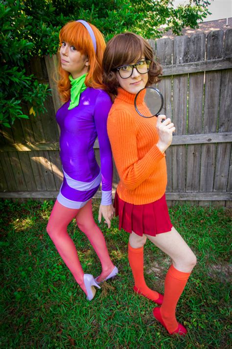 Daphne And Velma Cosplay