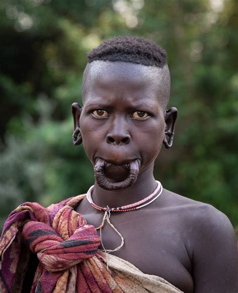 27 Jaw Dropping Mursi Tribe Portraits From Ethiopias Omo Valley — Jayne Mclean Photographer