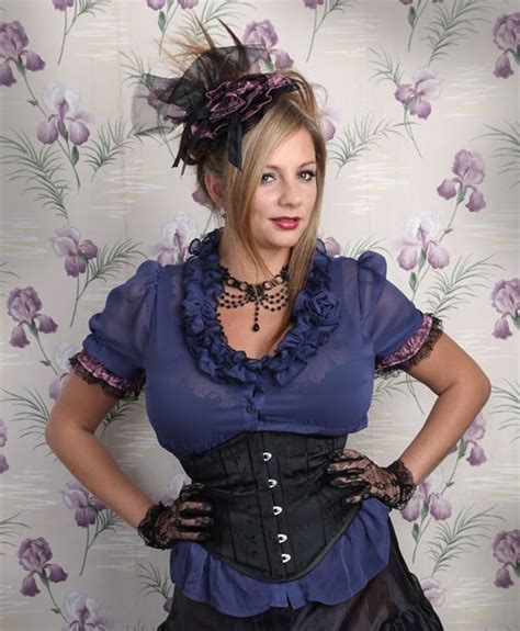 Nadine Jansen Playing Charade And Has Facebook Now Yes It S Legit 128765 Hot Sex Picture
