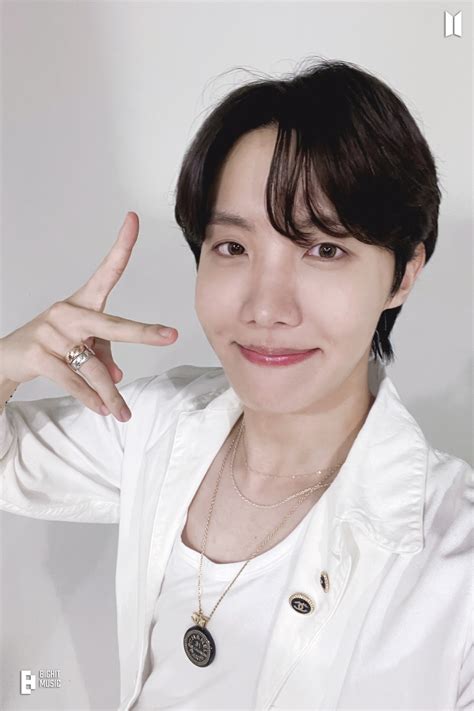 J Hope Selca 2022