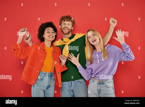 Polyamorous Concept Polygamy Lovers Young Man And Multicultural Women Celebrating On Coral