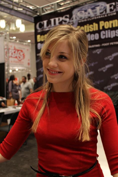 Missy Rhodess Instagram Twitter And Facebook On Idcrawl