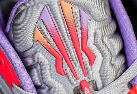 新配色欧文一代定档国内独家限量登场 球鞋资讯 FLIGHTCLUB中文站 SNEAKER球鞋资讯第一站