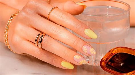 Nail Art 2 Diseños De Uñas Espectaculares Que Puedes Hacer En Solo 5 Minutos El Colectivo