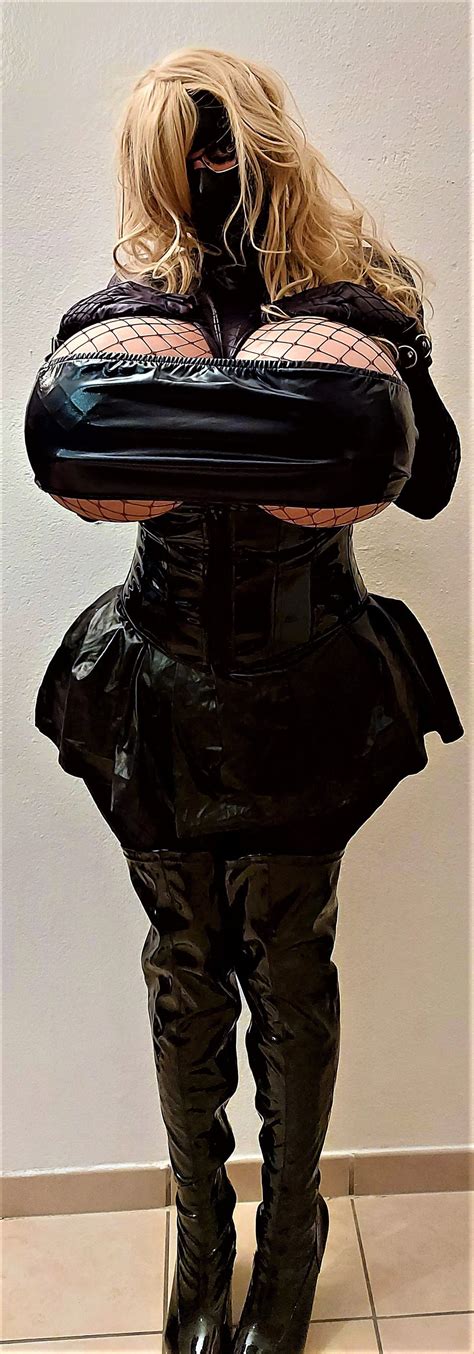 Glänzende Fetisch Bimbo Puppe😘 Rsissygermany