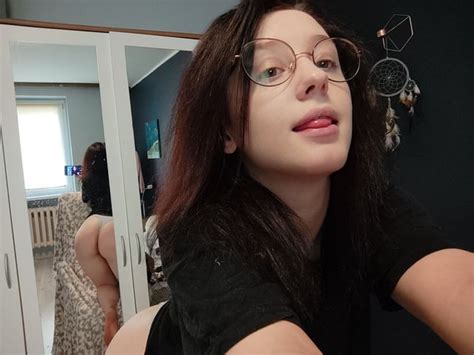 Where Are All The Guys Who Actually Like To Eat Ass😏 Ronlythicc