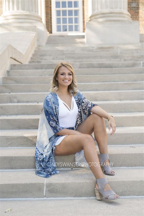 Madisen Smu College Senior Graduation Portraits Dallas Senior Photographer Cindy Swanson