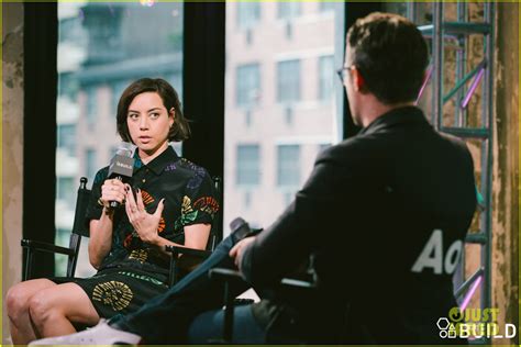 Anna Kendrick And Aubrey Plaza Promote Mike And Dave In Nyc Photo 3688852 Anna Kendrick