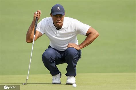美国大师赛首轮老虎伍兹出战交出74杆位于第54位 搜狐大视野 搜狐新闻