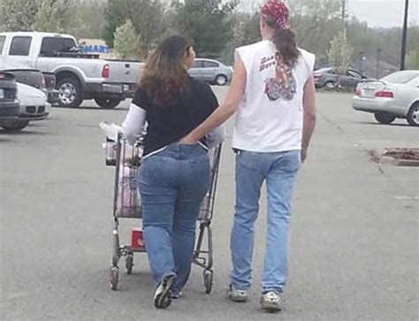Walmart Customers Proudly Show Off Their Buttcracks 41 Photos Klykercom