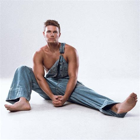 Barefoot Man Model