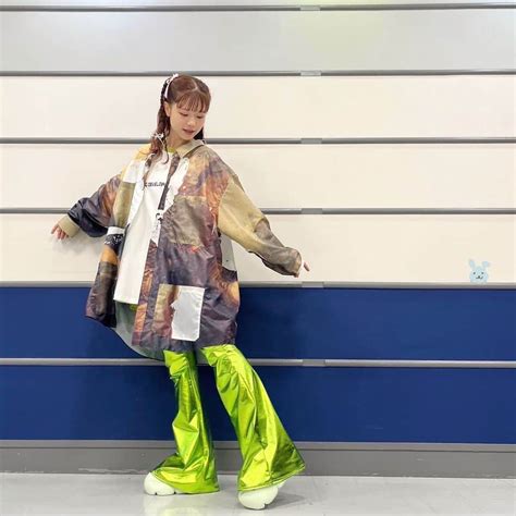 Asmiさんのインスタグラム写真 Asmiinstagram「実は今朝、ラヴィット！に『paku』を歌いにいかせていただきました🌤️本並さんがオススメしてくださって、うれしかったです🥹
