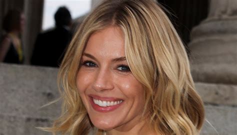 Sienna Miller Incinta Per La Seconda Volta Chi è Il Nuovo Compagno Oli Green