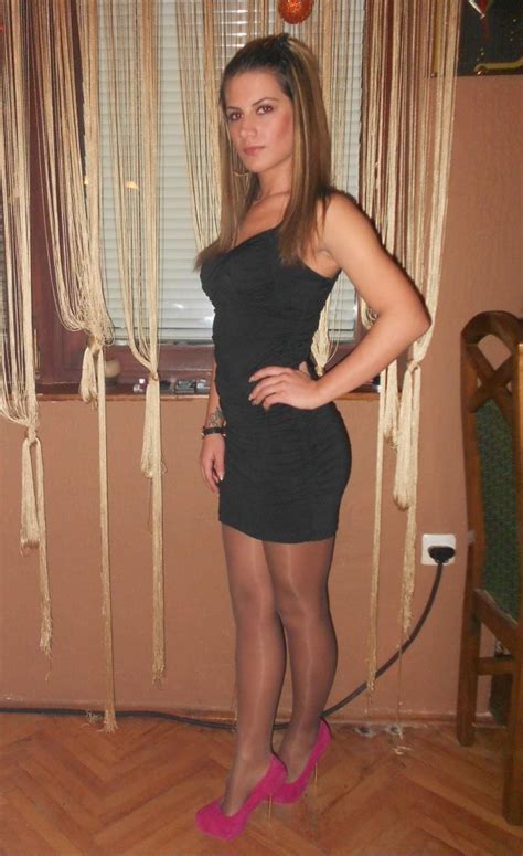 Amateurchicksintightdresses221 T I G H Tcom