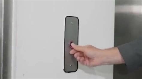 Autumn Falls Stuck In Elevator Camstreams Tv