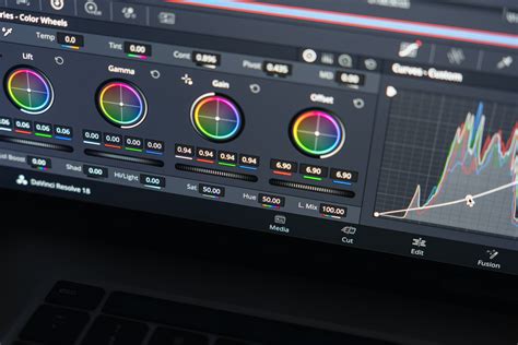 How To Davinci Resolve Make Background White In Video Editing Software