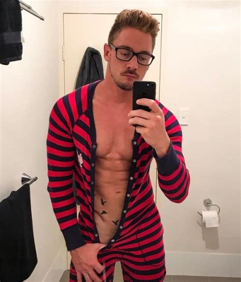 Photo Guys With Glasses Page 21 Lpsg